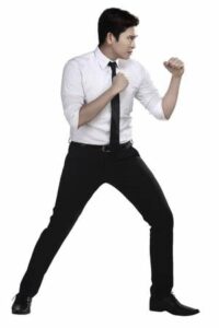 Como pelear con alguien mas grande y fuerte que tu - Todo Defensa Personal